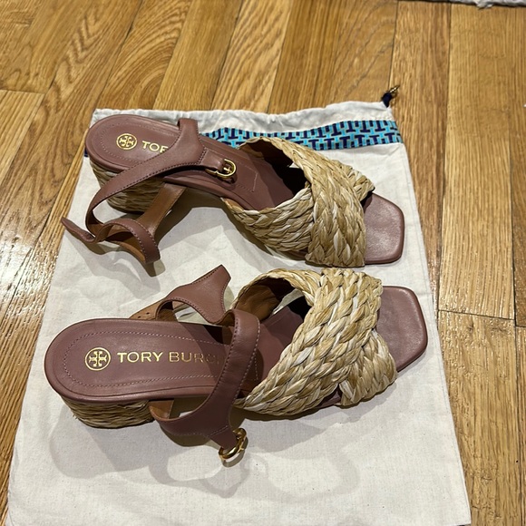 Tory Burch | Shoes | Tory Burch Raffia Straw Sandals | Poshmark